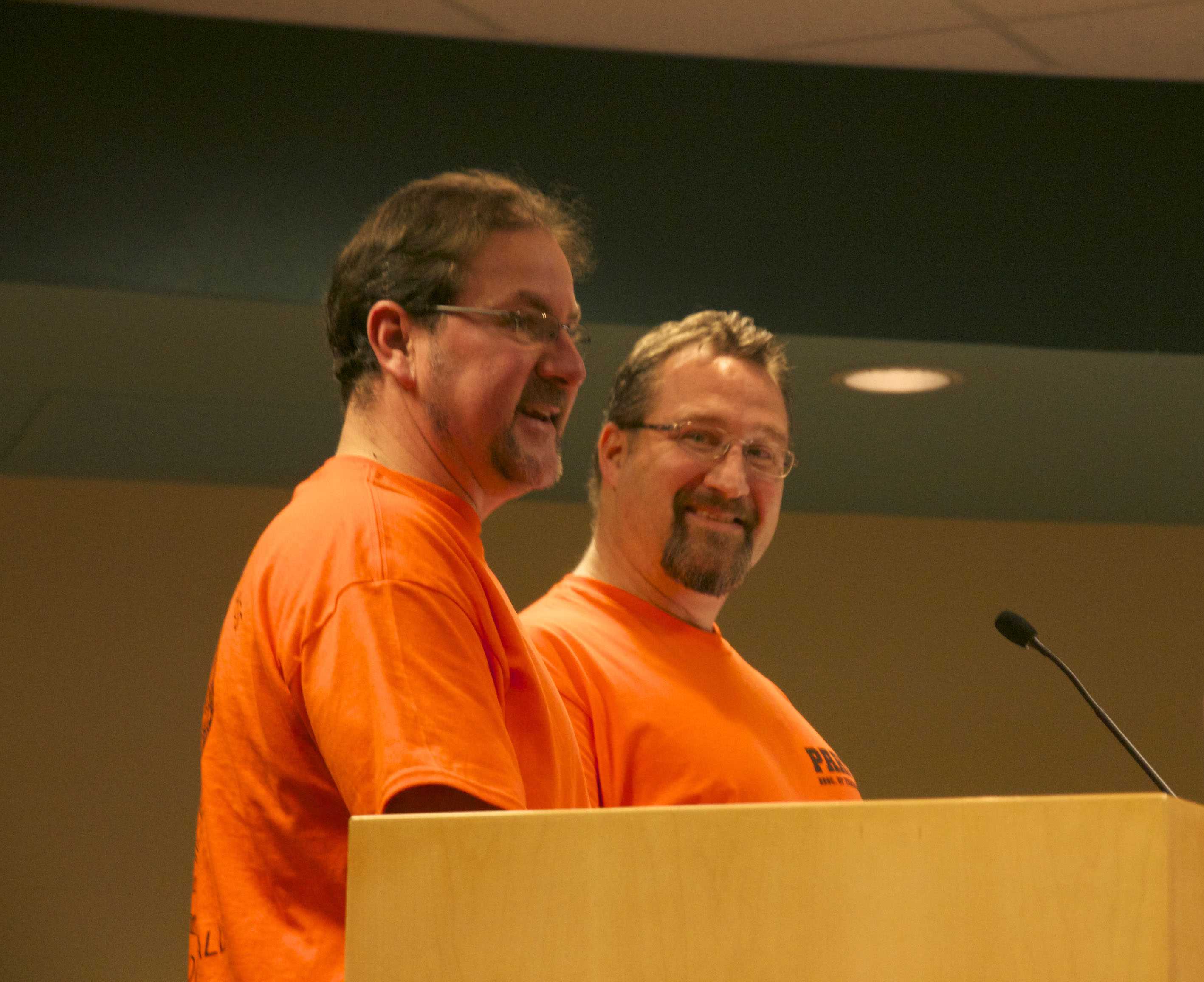 Teachers, district differ on contract details – The Echo